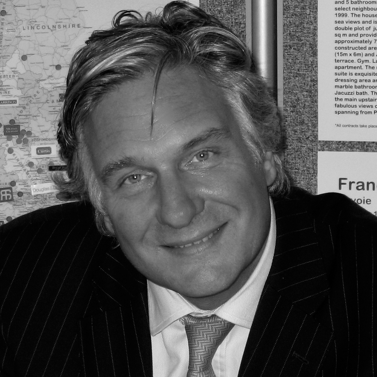 Paul Baxter | David Burr